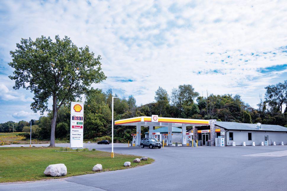 Green Roof Gas Bar: Creating Community | CCentral